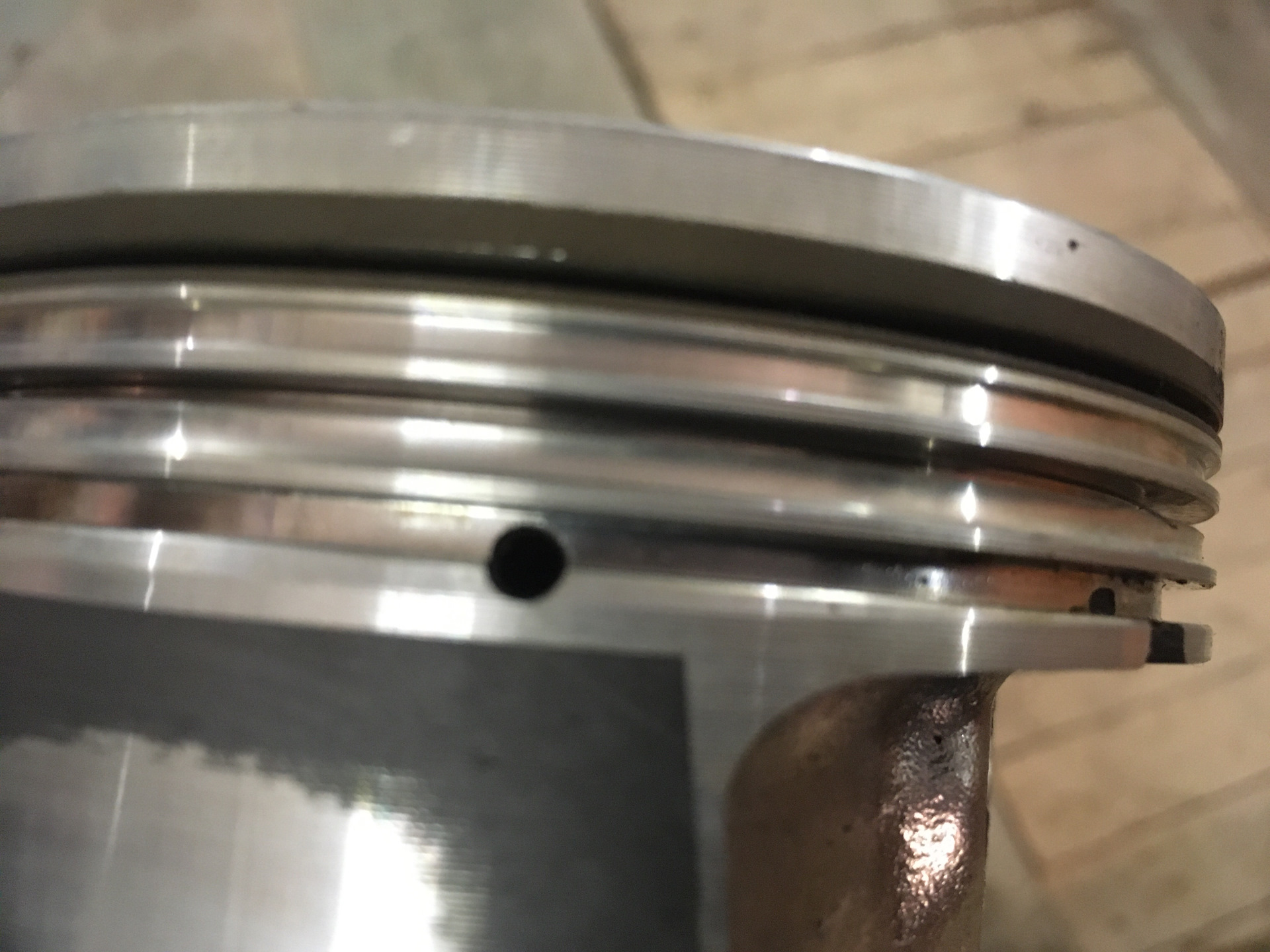 Особенности поршней 6,2 L86 — Chevrolet Silverado (K2XX), 6,2 л, 2014 ...