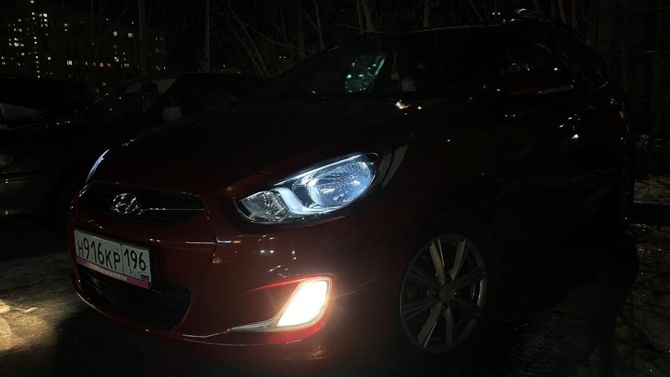 Hyundai Solaris Hatchback 1.6 бензиновый 2011 | Бешеная табуретка на DRIVE2