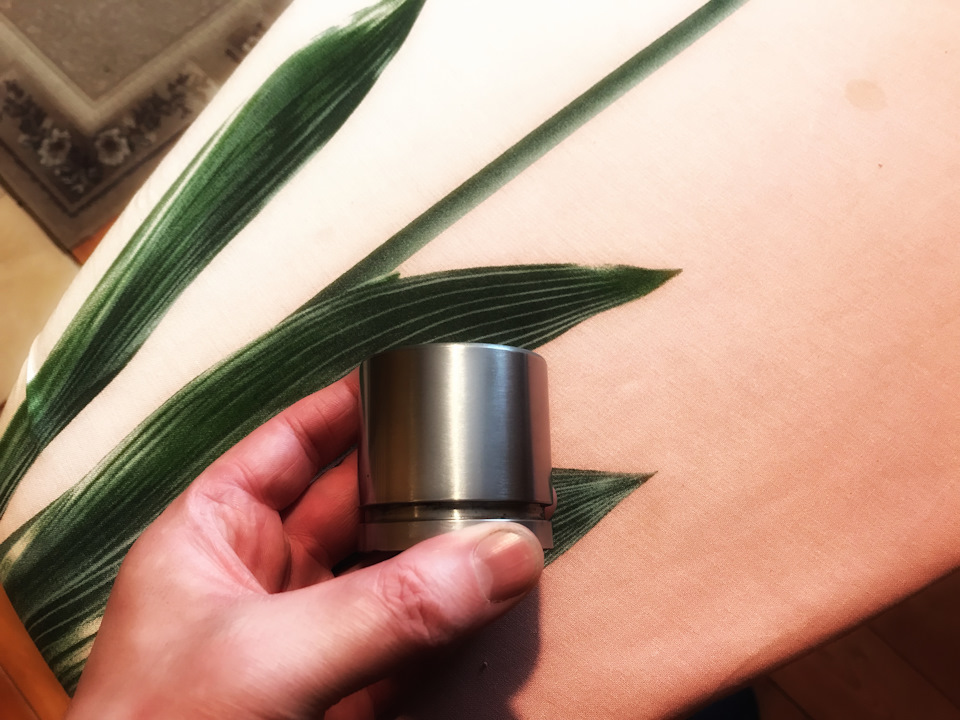 Самостоятельный ремонт — переднего тормозного суппорта BMW F20 — BMW 1 ...