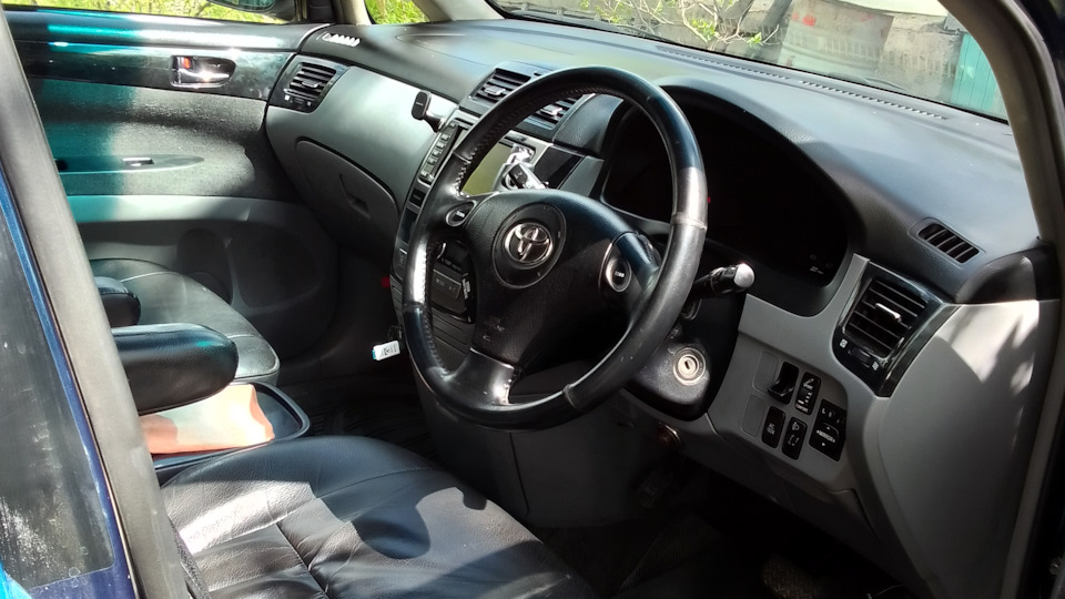 Toyota Ipsum (21) 2.4 бензиновый 2001 | на DRIVE2