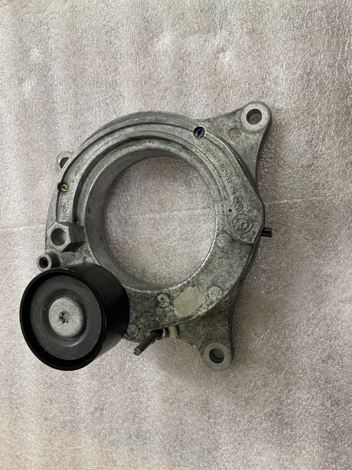 Натяжитель ремня генератора b57 на BMW 7 series (G11/G12). Б/у | 6 000 ...