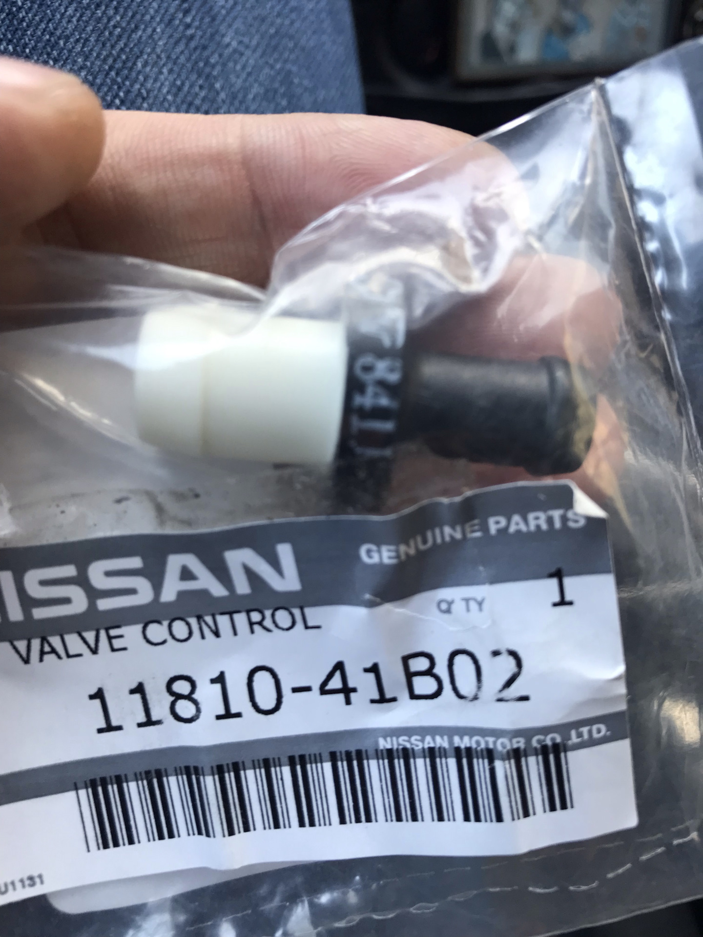 Клапан рециркуляции картерных газов. — Nissan Qashqai+2, 1,6 л, 2009 ...