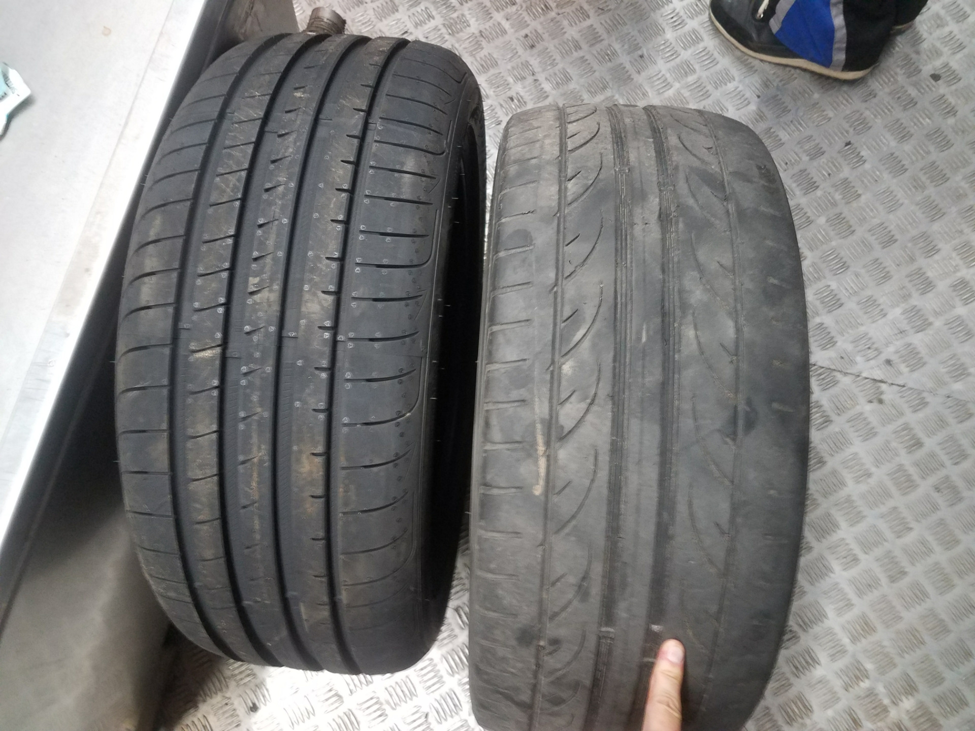 GoodYear Asymmetric 5 BMW 1 Series E81 E87 2 2005 goodyear-asymmetric-5-bmw-1-series-e81-e87-2-2005