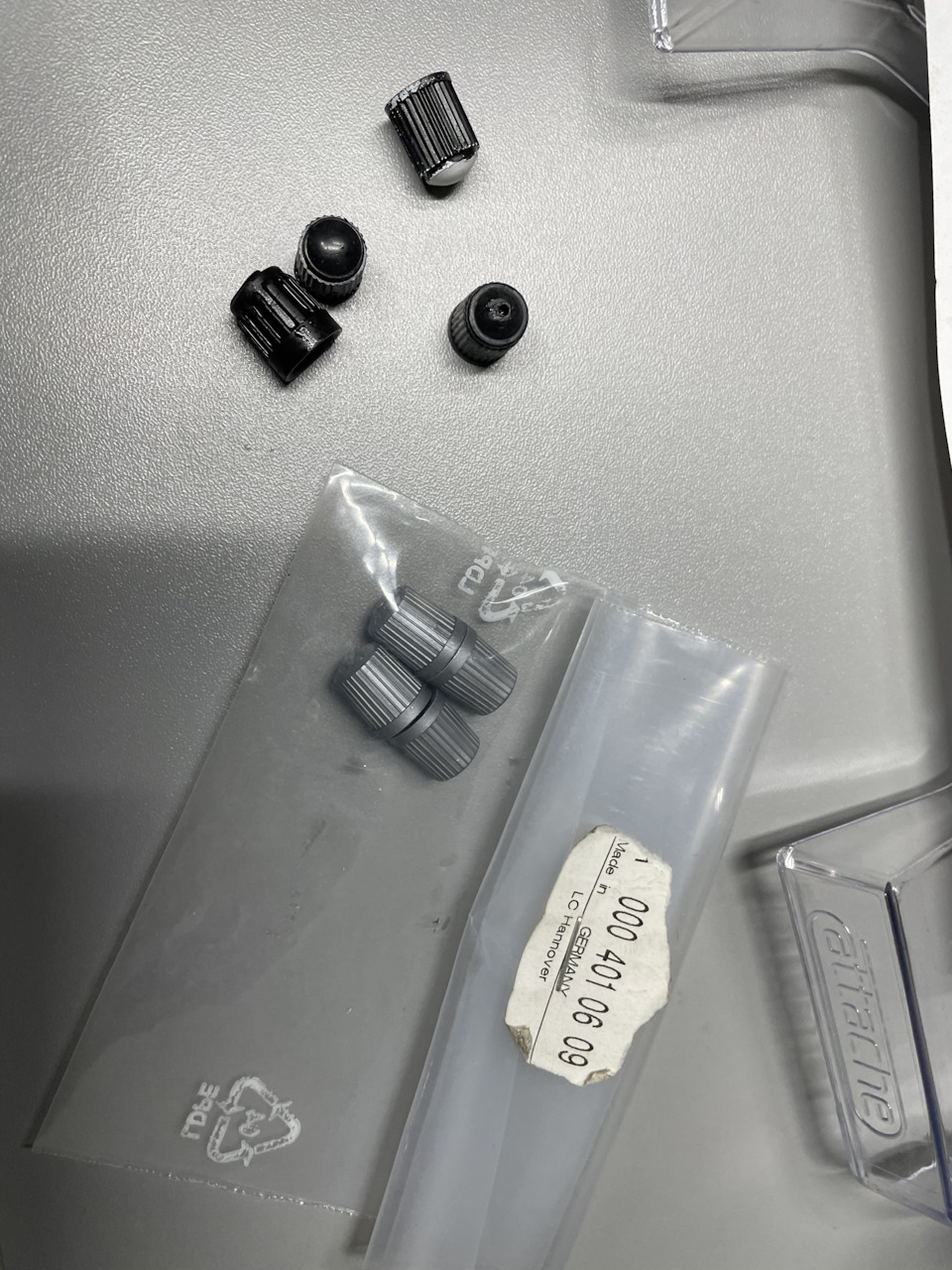 A0004010609 Колпачок клапана колеса Mercedes | Запчасти на DRIVE2