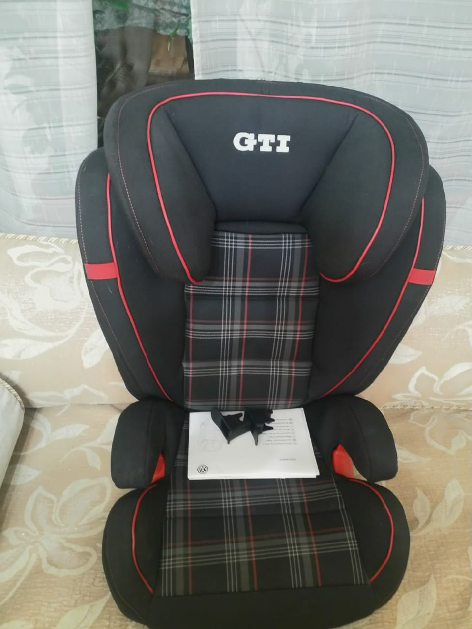 2. Детское кресло gti с isofix — Volkswagen Golf Mk6, 1,2 л, 2012 года ...