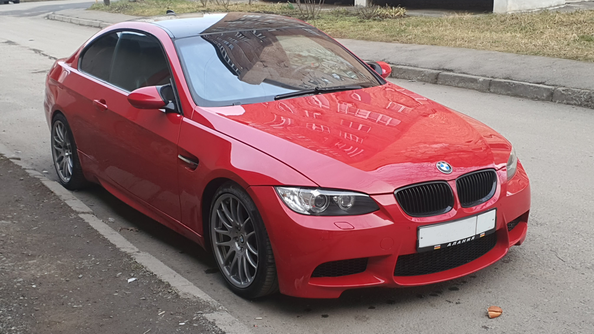 BMW 3 series Coupe (E92) 3.0 бензиновый 2007 | Karmesinrot 335xi st.2 ...