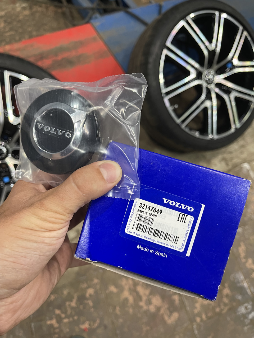 32147649 WHEEL CAP KIT Volvo | Запчасти на DRIVE2