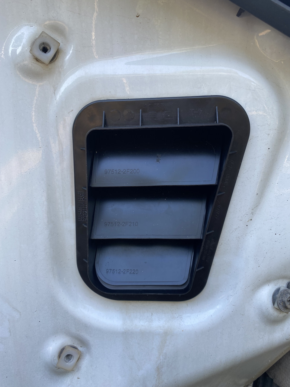 Запах выхлопных газов в салоне — KIA Ceed SW (2G), 1,6 л, 2013 года ...