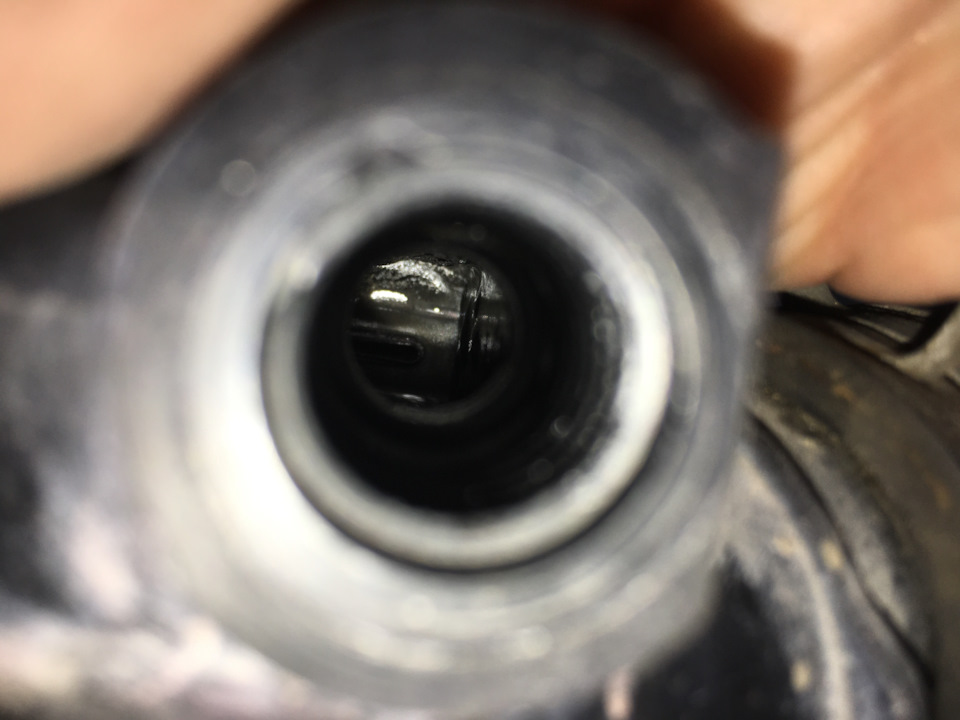 Устранение течи из вентиля для стравливания воздуха из системы ...