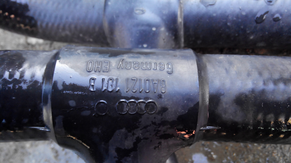 8A0121101B Патрубок радиатора VAG | Запчасти на DRIVE2