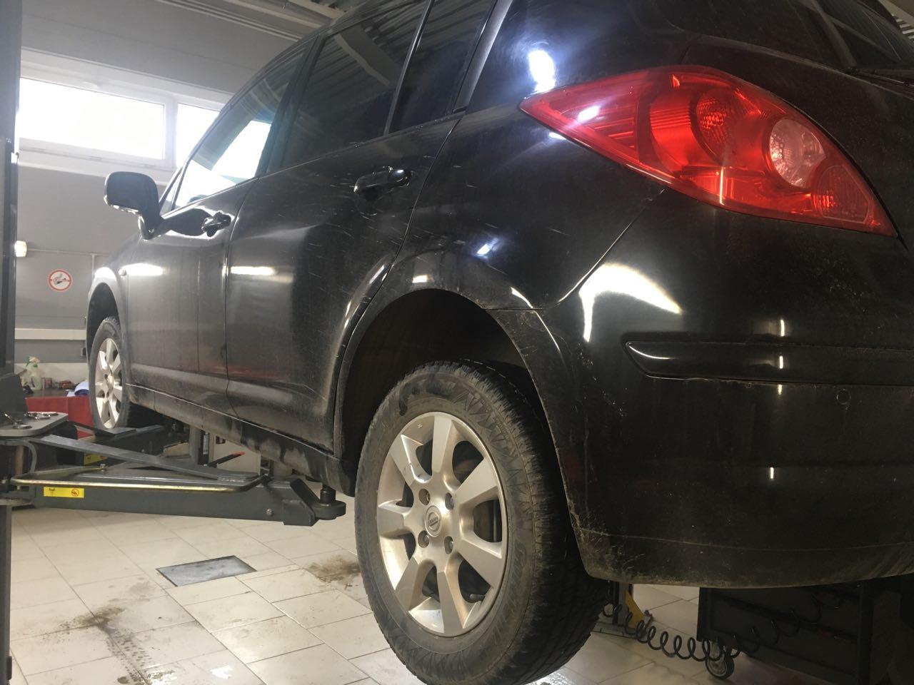 Замена тормозных колодок по кругу, салонного фильтра — Nissan Tiida (1G ...