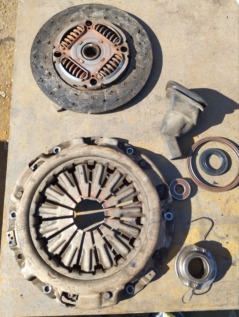 Замена сцепления — Mitsubishi L200 (4G), 2,5 л, 2007 года | плановое ТО ...