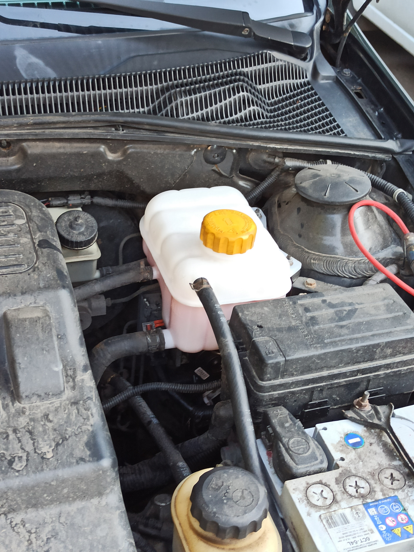 Бачок — Chevrolet Lacetti Sedan, 1,4 л, 2008 года | своими руками | DRIVE2