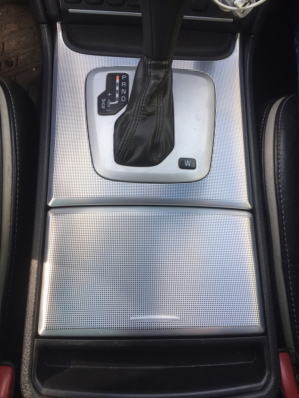 Окончательный алюминий в салон и секретки ориг — Volvo XC90 (1G), 2,5 л ...