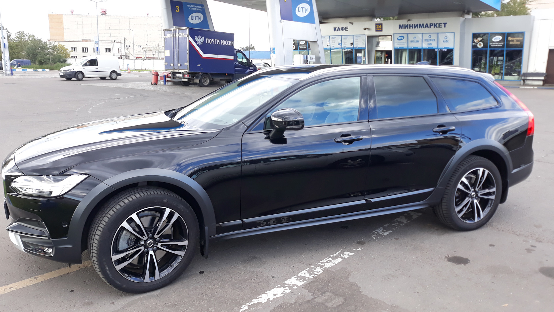 Вот и лето прошло… — Volvo V90 Cross Country, 2 л, 2018 года | стайлинг | DRIVE2