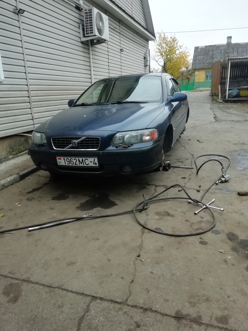 53. Пластик, шланги, оригинал — BMW 5 series (E34), 2,5 л, 1995 года ...