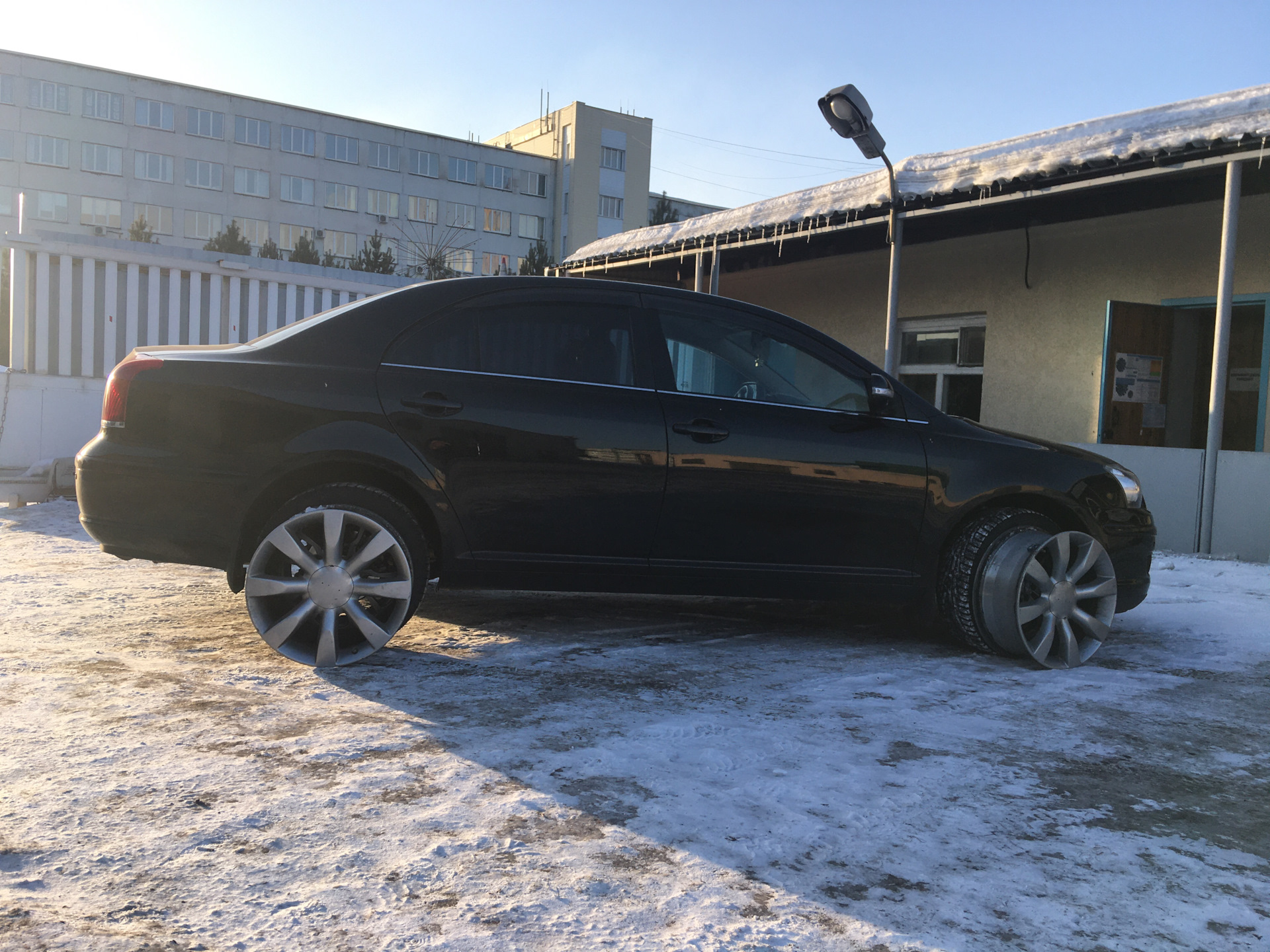 Шутка или нет?)Естественно это шутка) R20 — Toyota Avensis II, 2 л ...