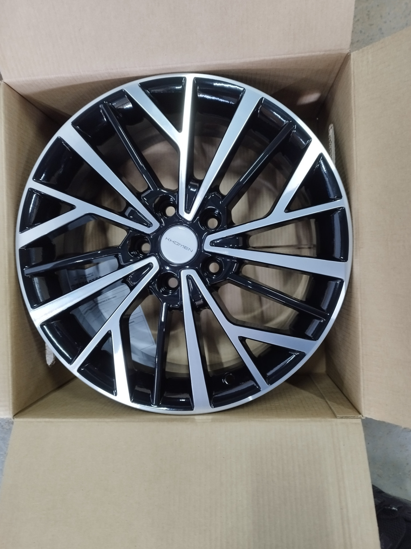 Замена колёс и неприятность — Hyundai Creta (2G), 1,6 л, 2021 года ...