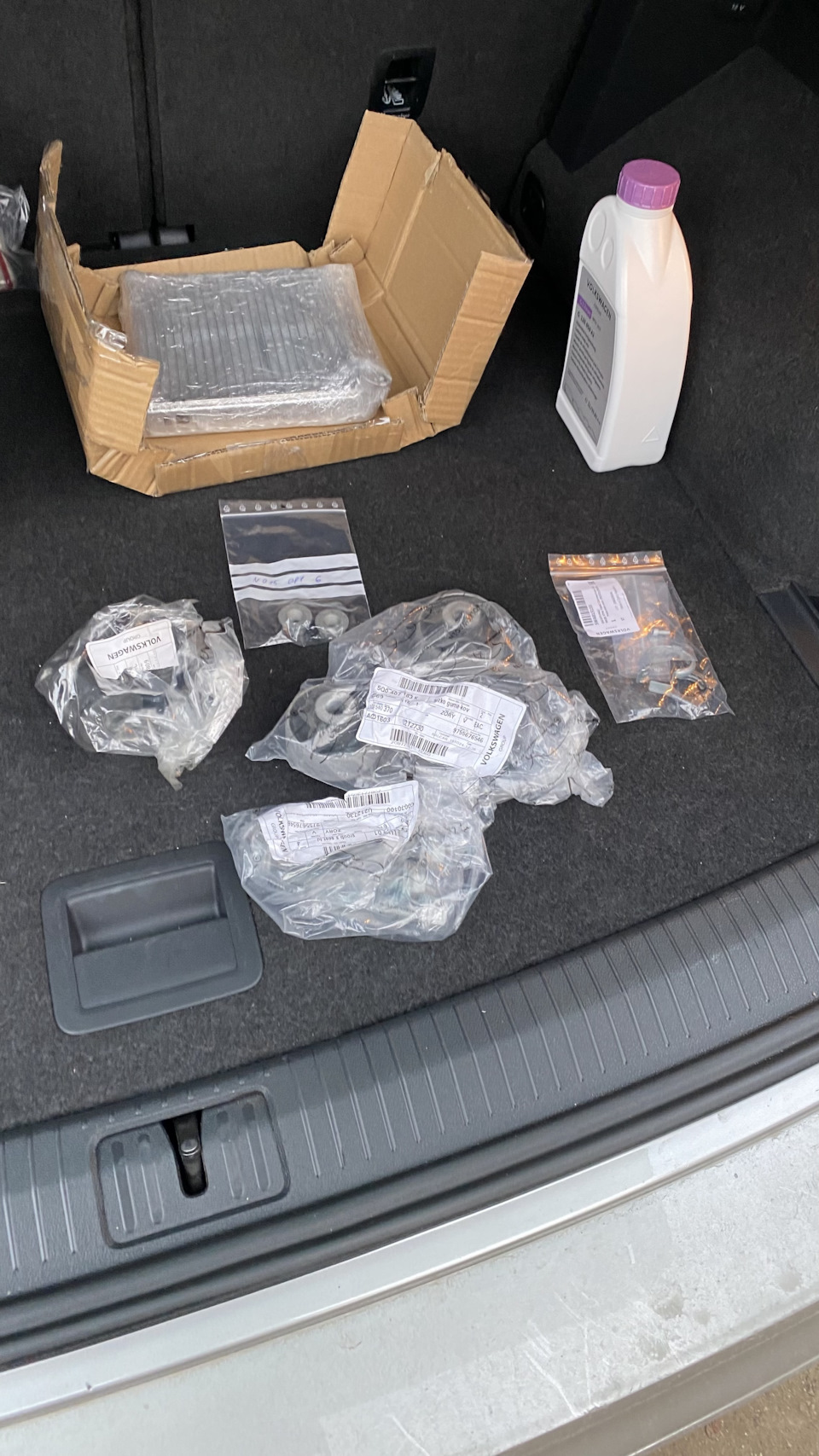 Радиатор отопителя и передние сайлентблоки — Volkswagen Tiguan (2G), 2 ...