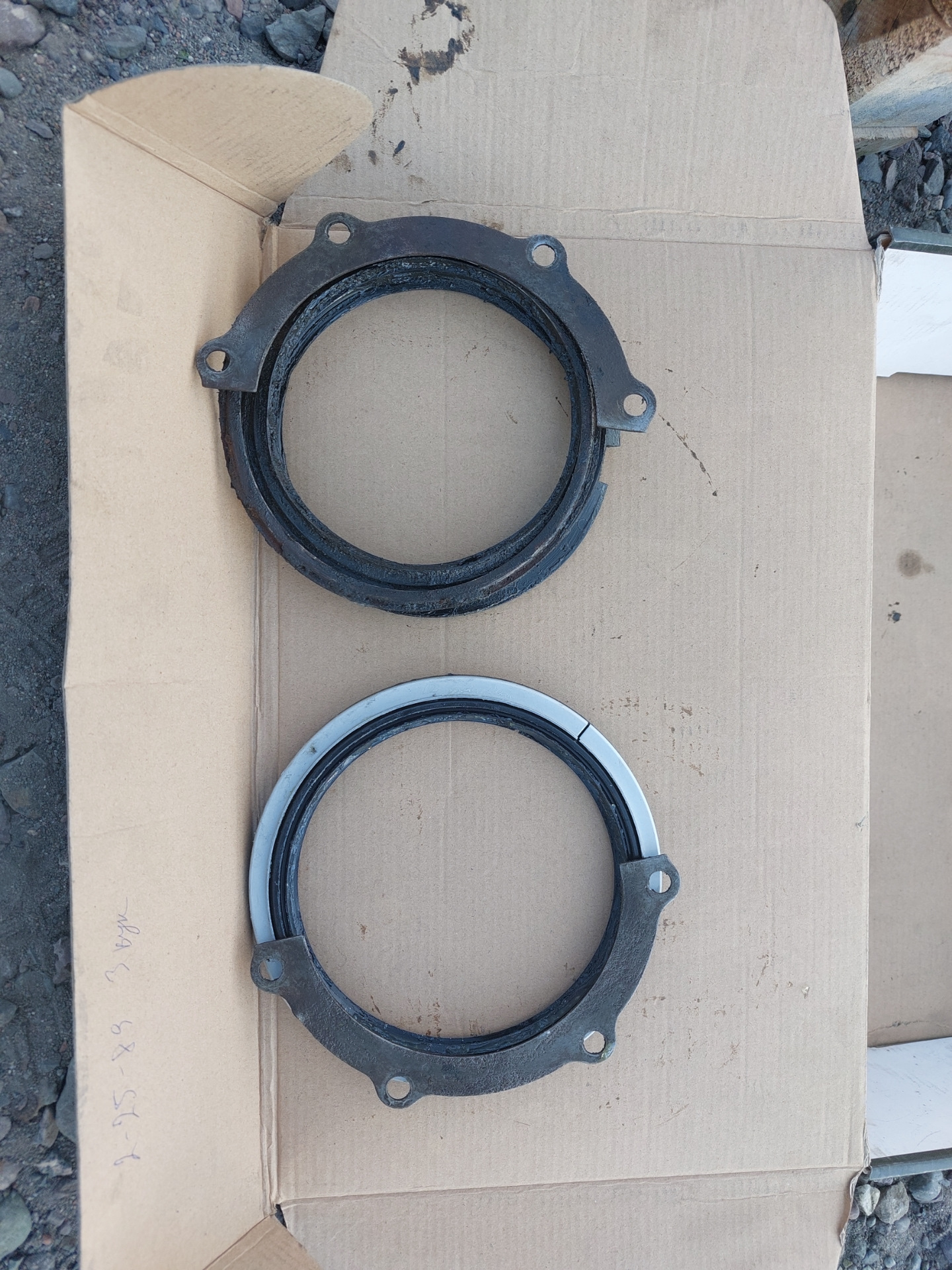 Не подходит сальник поворотного кулака, подскажите… — Nissan Safari ...