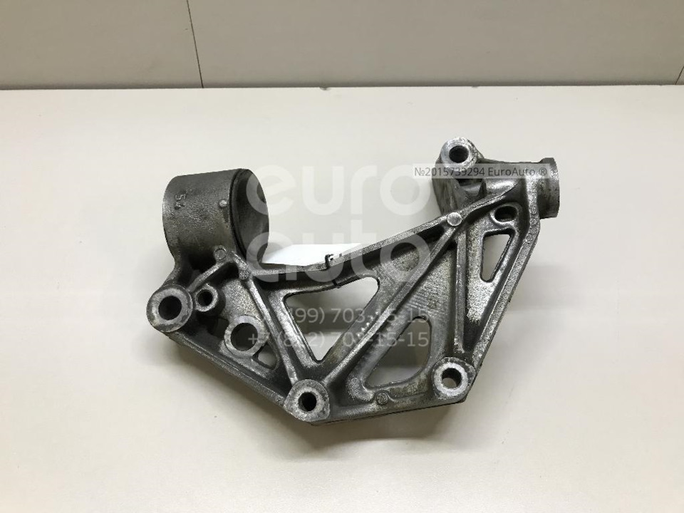 6Q0199294D Кронштейн крепл.рычага передн.R Фабия VAG | Запчасти на DRIVE2