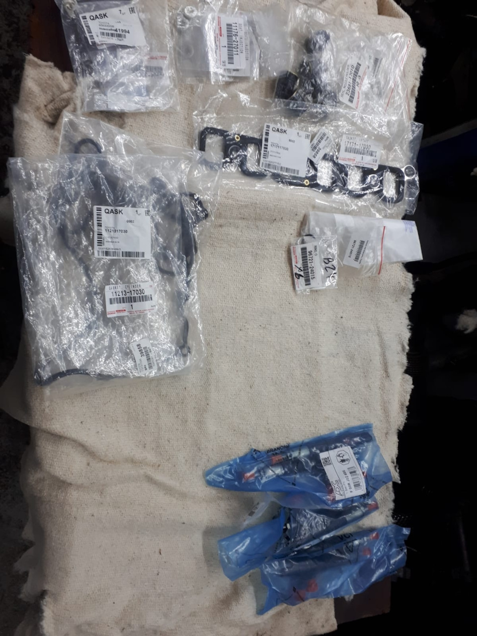 1121317030 Прокладка клап. крышки TOYOTA LEXUS | Запчасти на DRIVE2