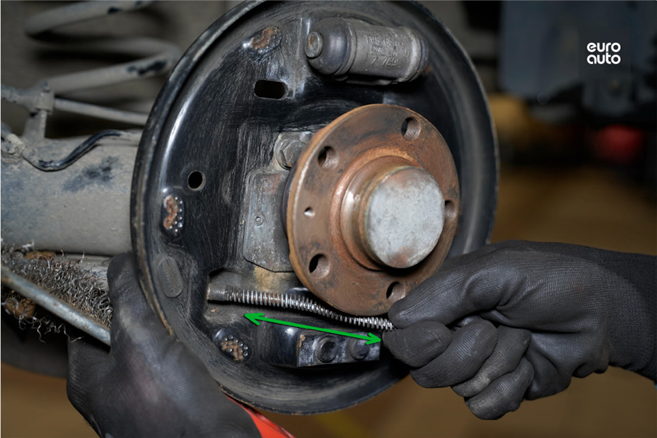 Замена задних колодок Skoda Rapid / VW Polo — EuroAuto на DRIVE2