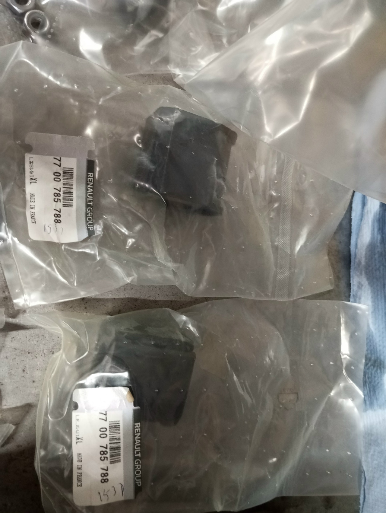 Замена втулок и стоек стабилизатора. — Renault Symbol, 1,4 л, 2008 года ...