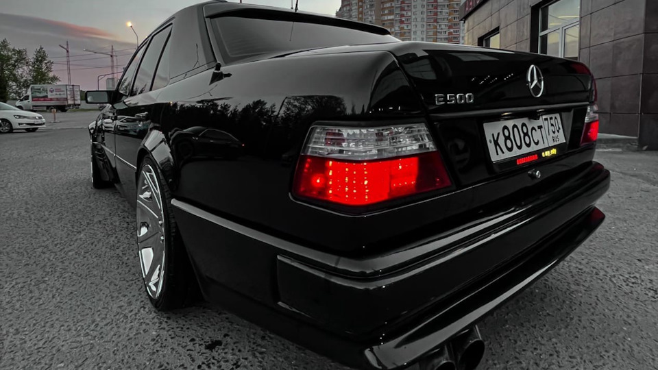 Бортжурнал Mercedes-Benz E-Class на m119.970 5.0