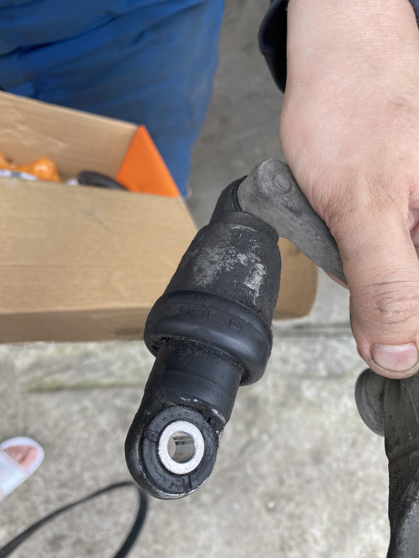 Замена ремня генератора, регулировка клапанов — Honda Civic Hatchback ...